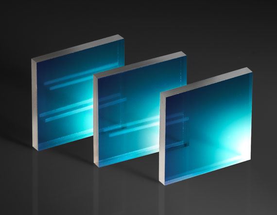 488nm, 10mm Square, Diffractive Vortex Phase Plate | Edmund Optics
