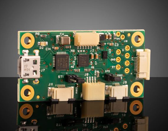 液体レンズ用ドライバーボード Maxim USB | Edmund Optics